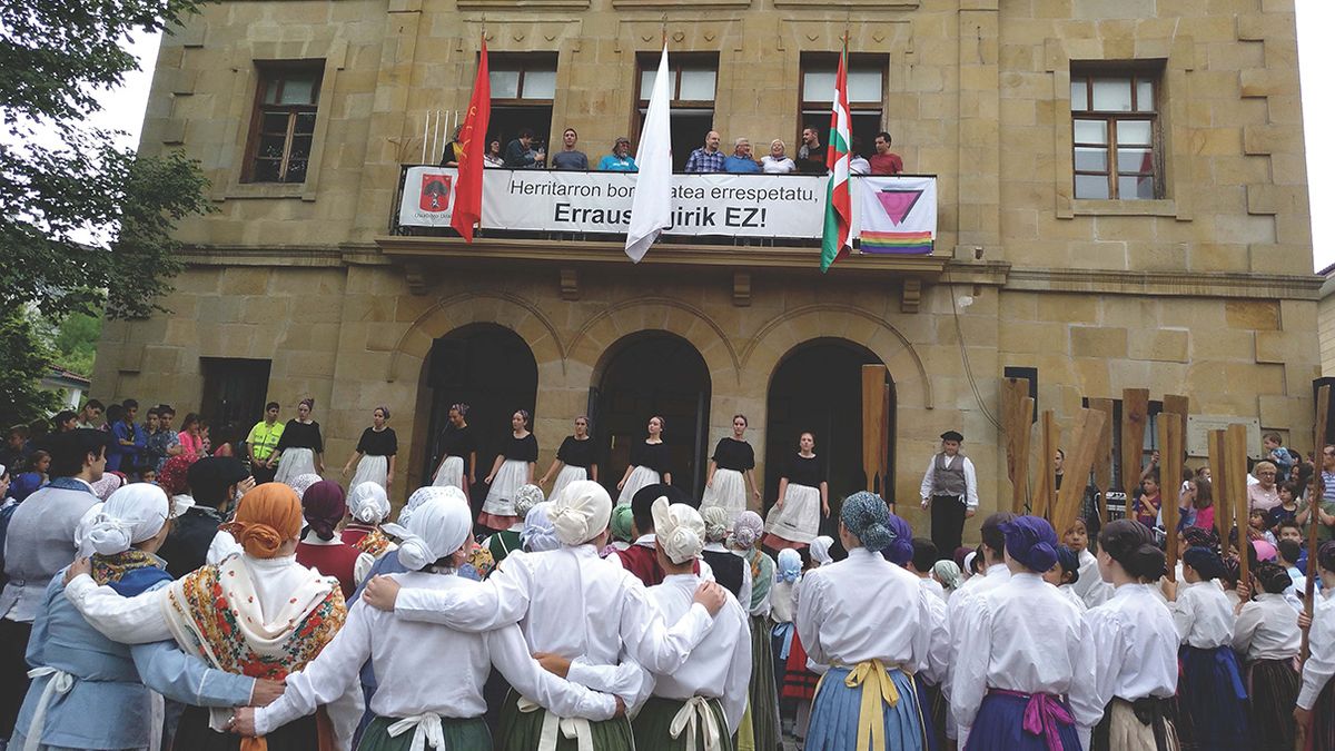 Santixabeletako txupinazoa nork botako duen erabakitzeko garaia heldu ...